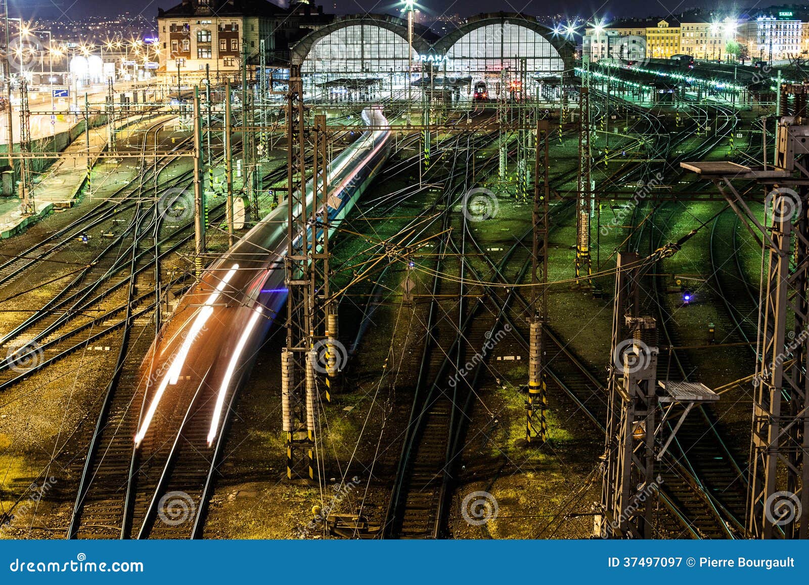 Night Train Leaving Station Stock Image - Image of trip, lowlight: 37497097
