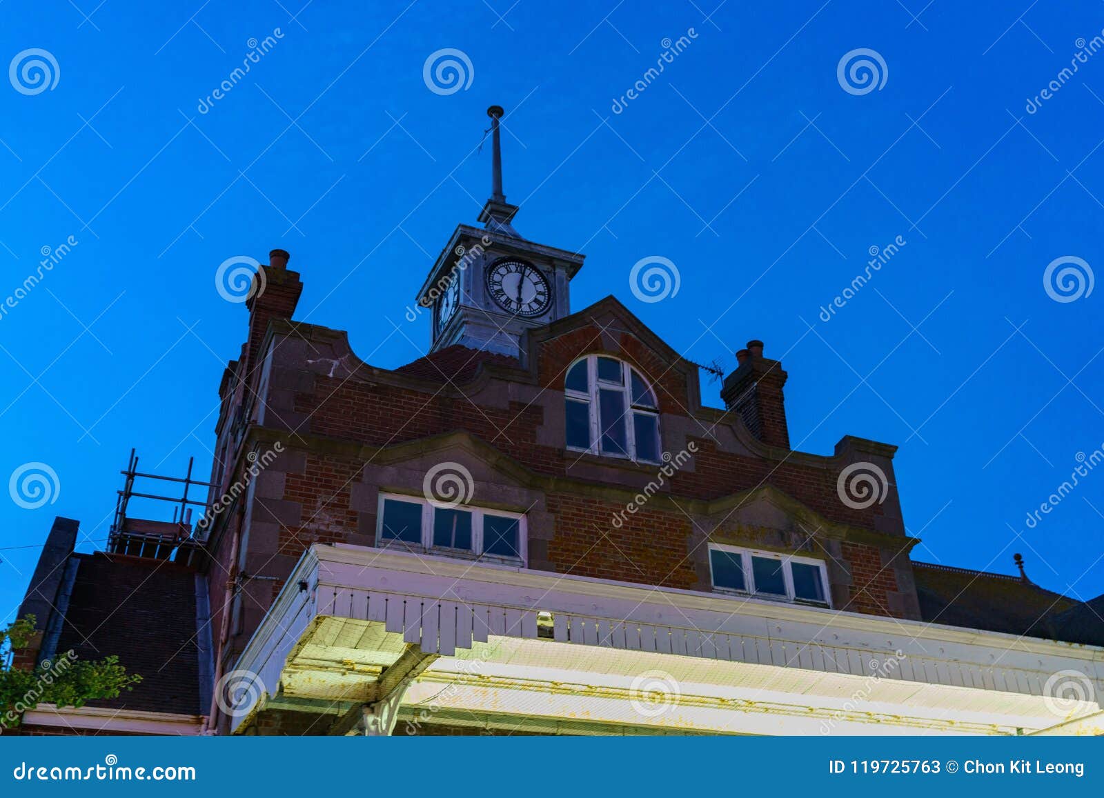 Night View of the Bognor Regis Train Station Stock Image - Image of ...