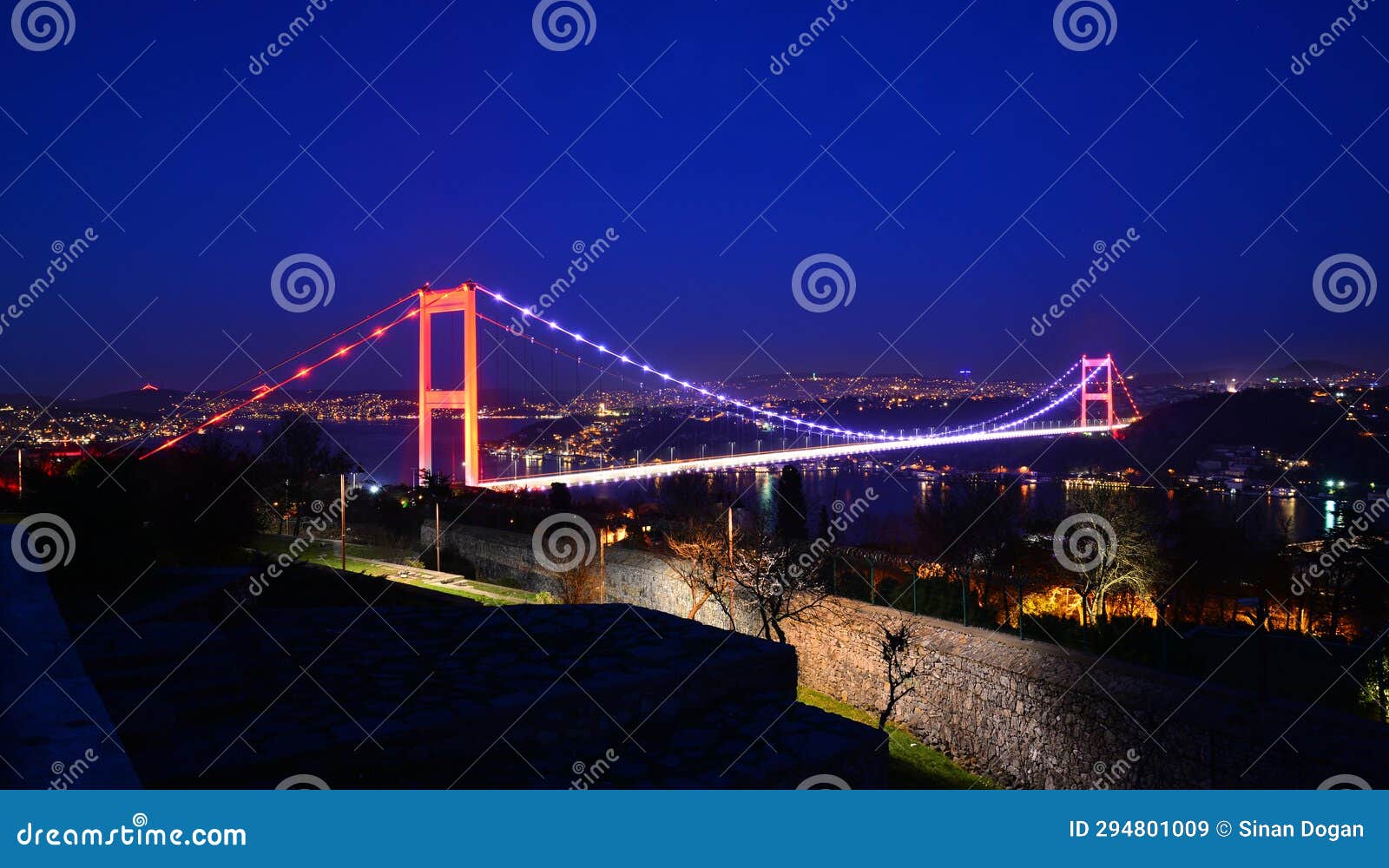 A Night View from the Bosphorus Stock Image - Image of streetlight ...