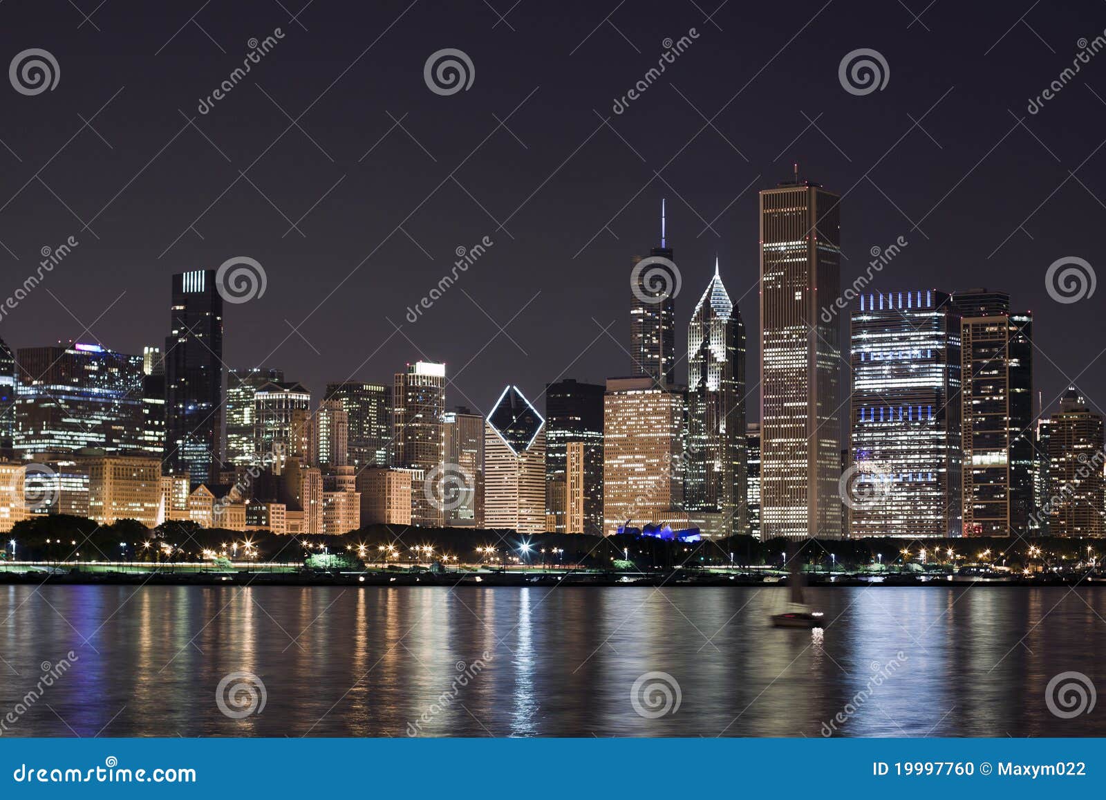 Night View at Downtown Chicago Stock Photo - Image of blue, commercial ...