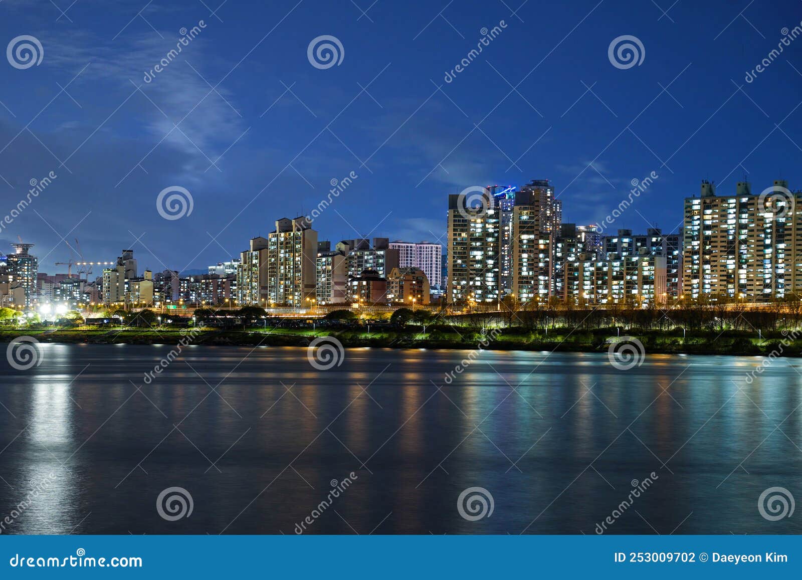 Night View of the Han River in Seoul Stock Photo - Image of downtown ...