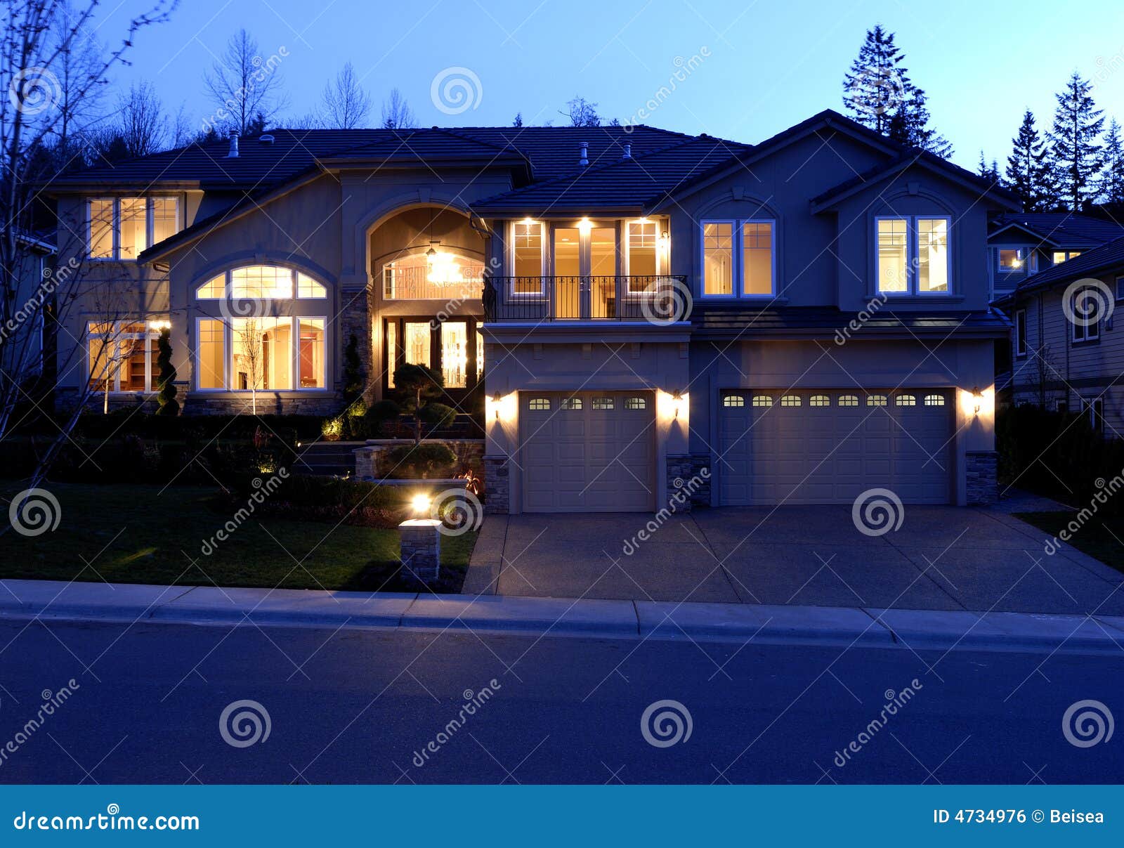 Night view of a house stock photo. Image of estate, furniture - 4734976