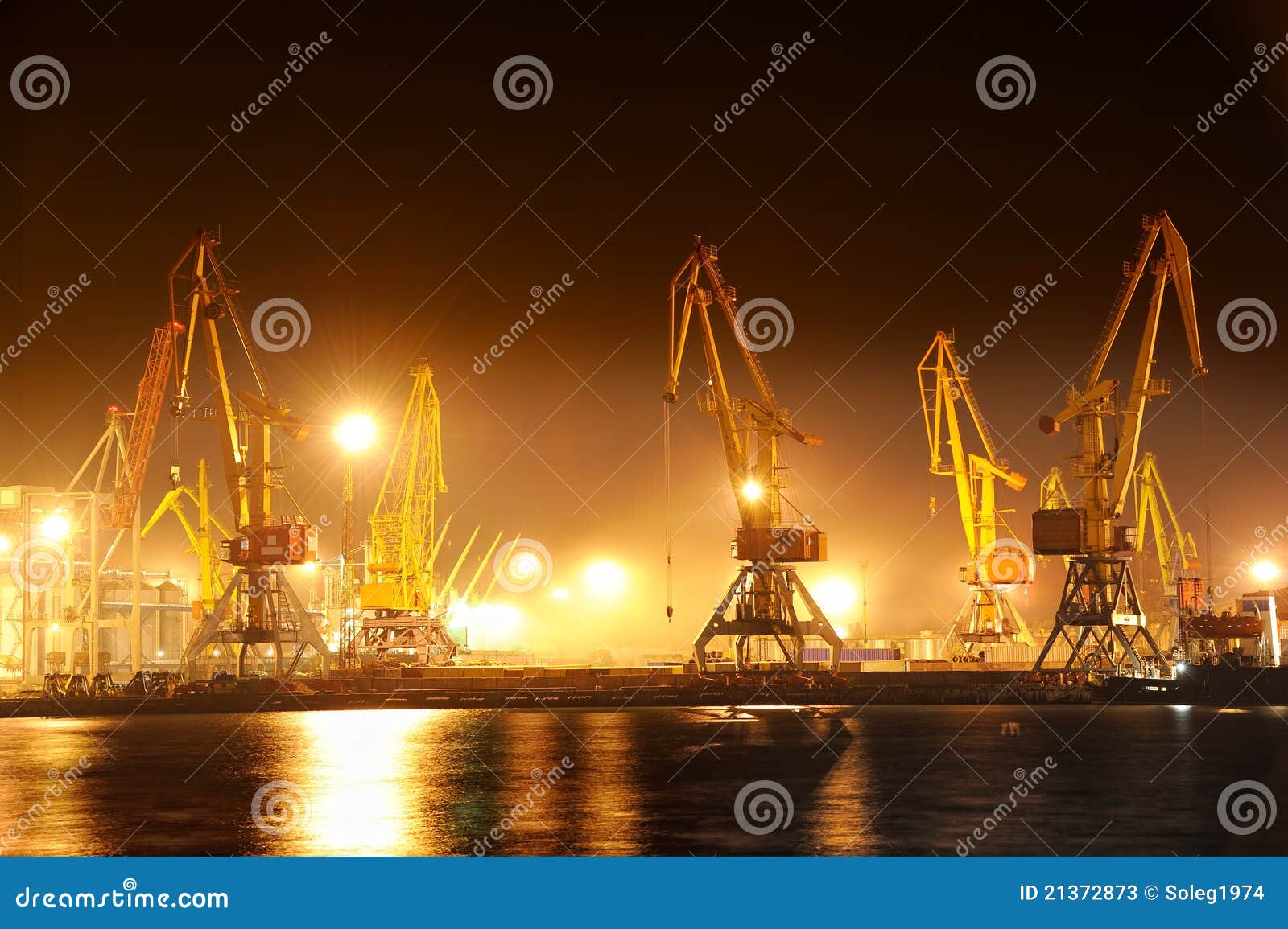 Night View of the Industrial Port Stock Image - Image of dusk, harbor ...