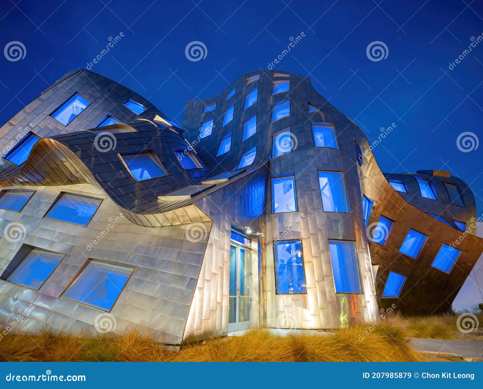 Night View of the Keep Memory Alive Event Center Editorial Stock Image ...