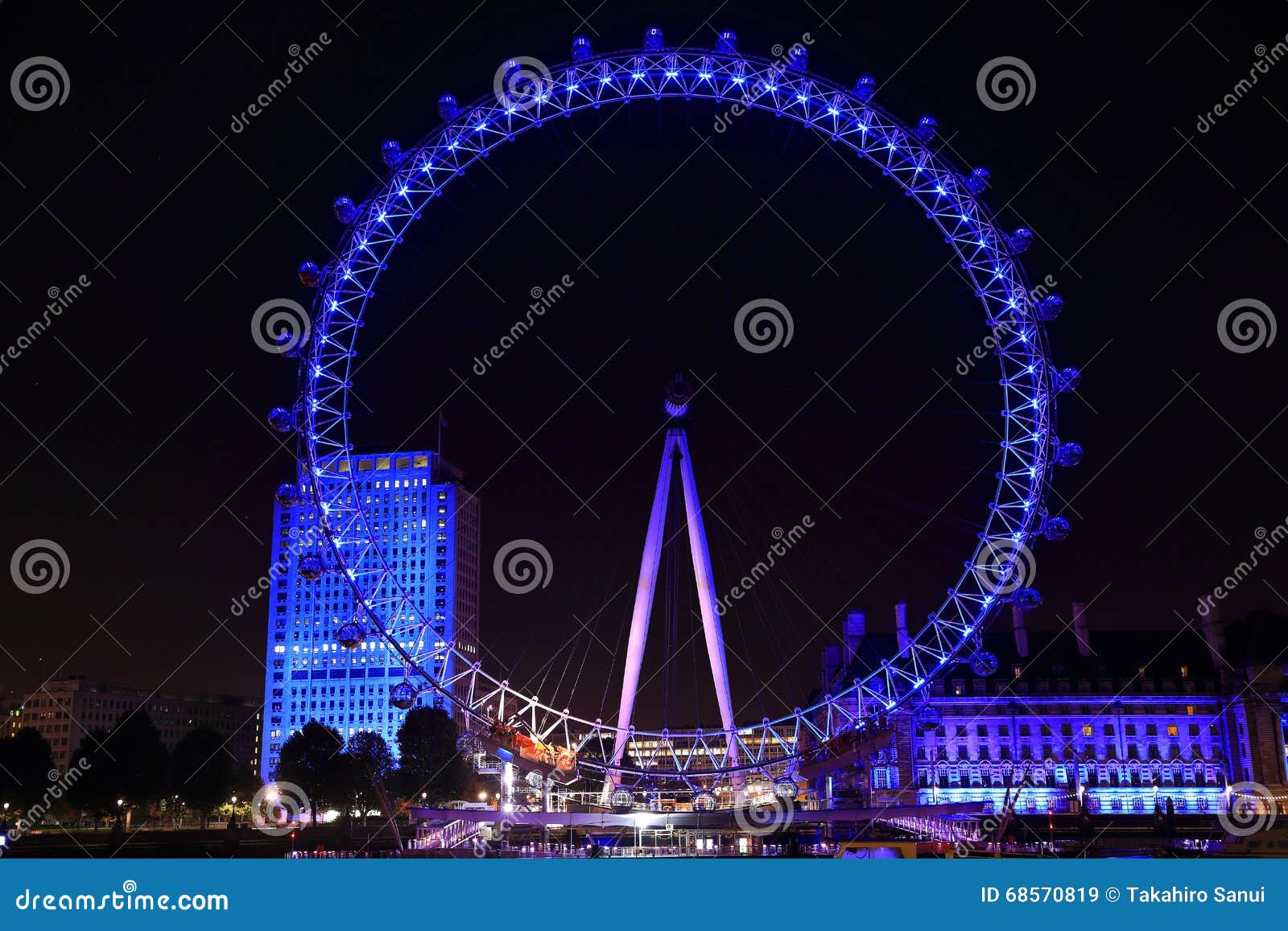 Night view of London Eye editorial stock image. Image of houses - 68570819