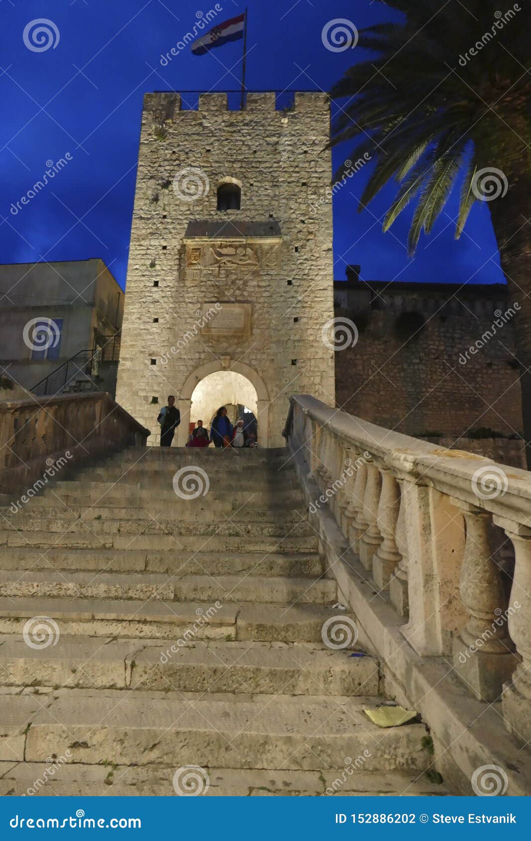 Night View of the Main Gate of the Walled City Editorial Photography ...