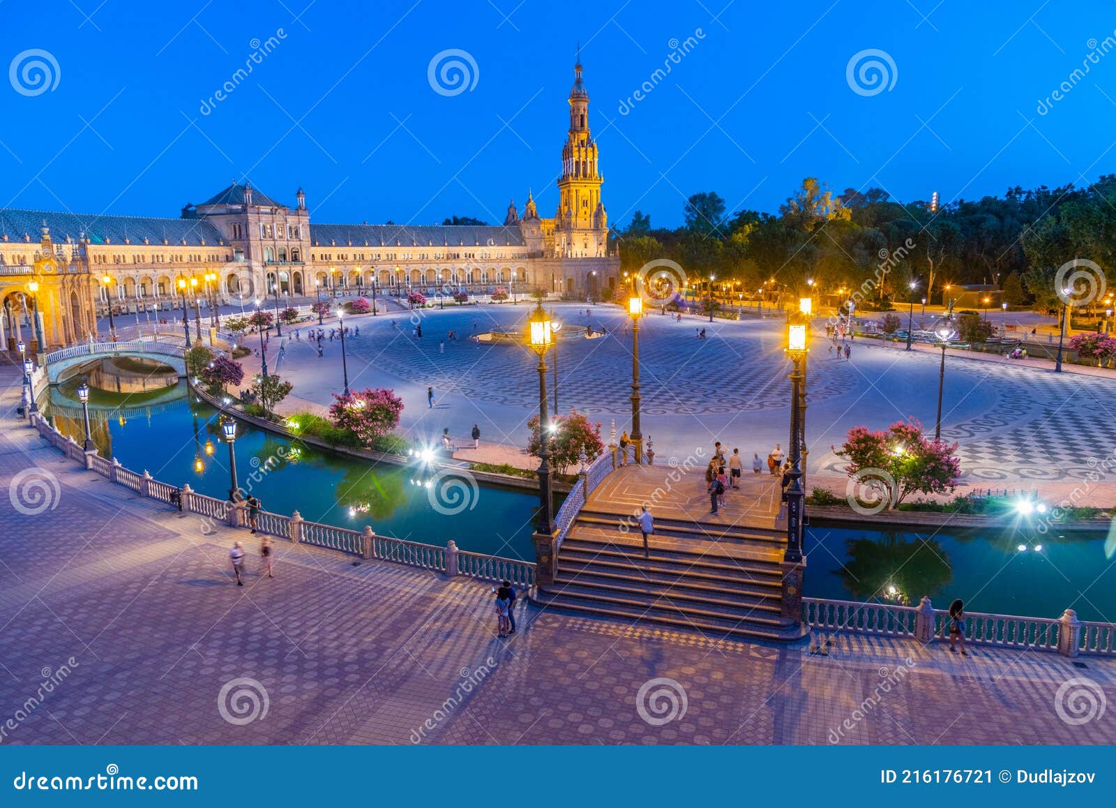 Night View of Plaza De Espana in Sevilla, Spain Editorial Photo - Image ...
