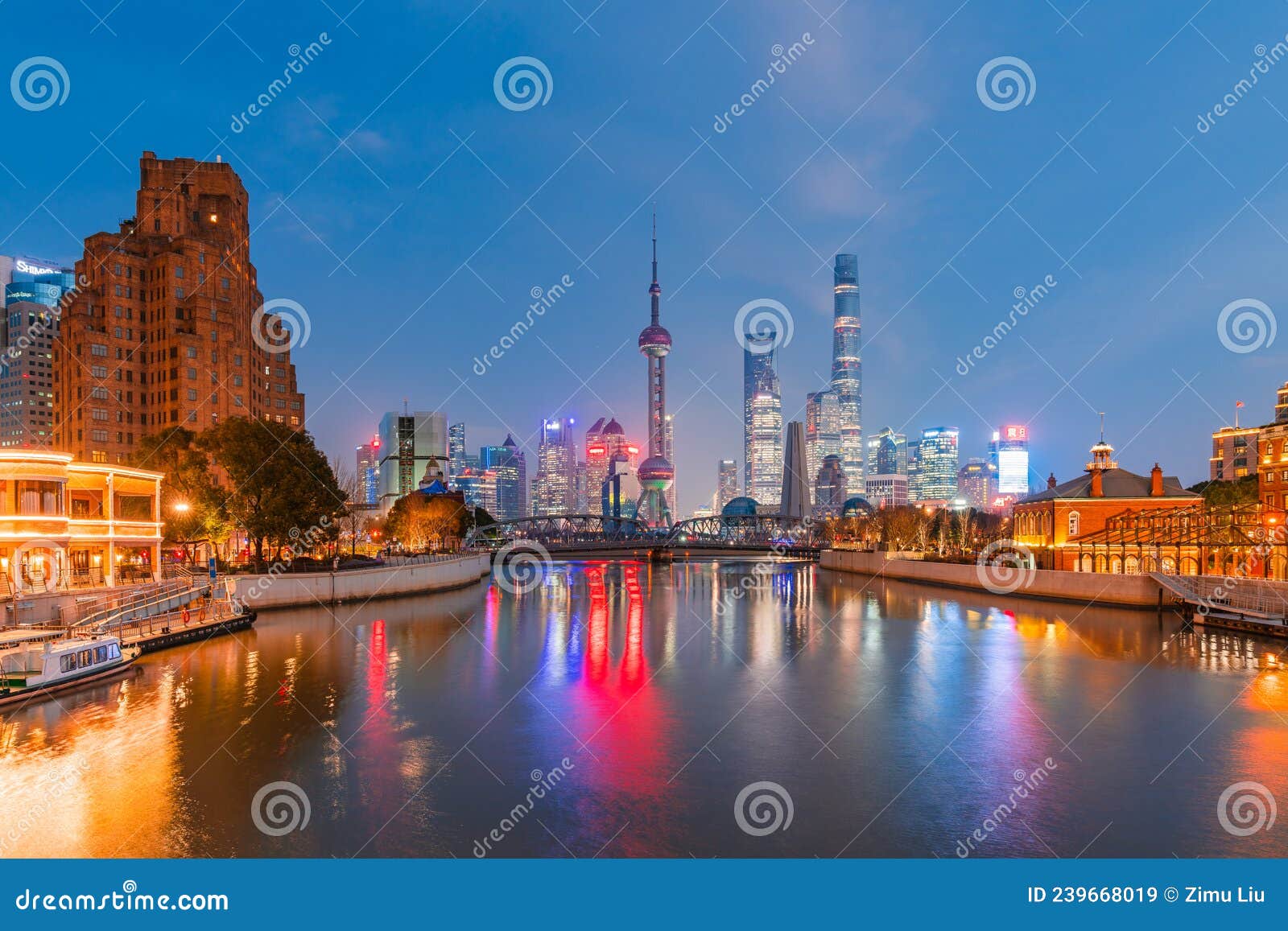 Night view at Shanghai editorial stock image. Image of district - 239668019