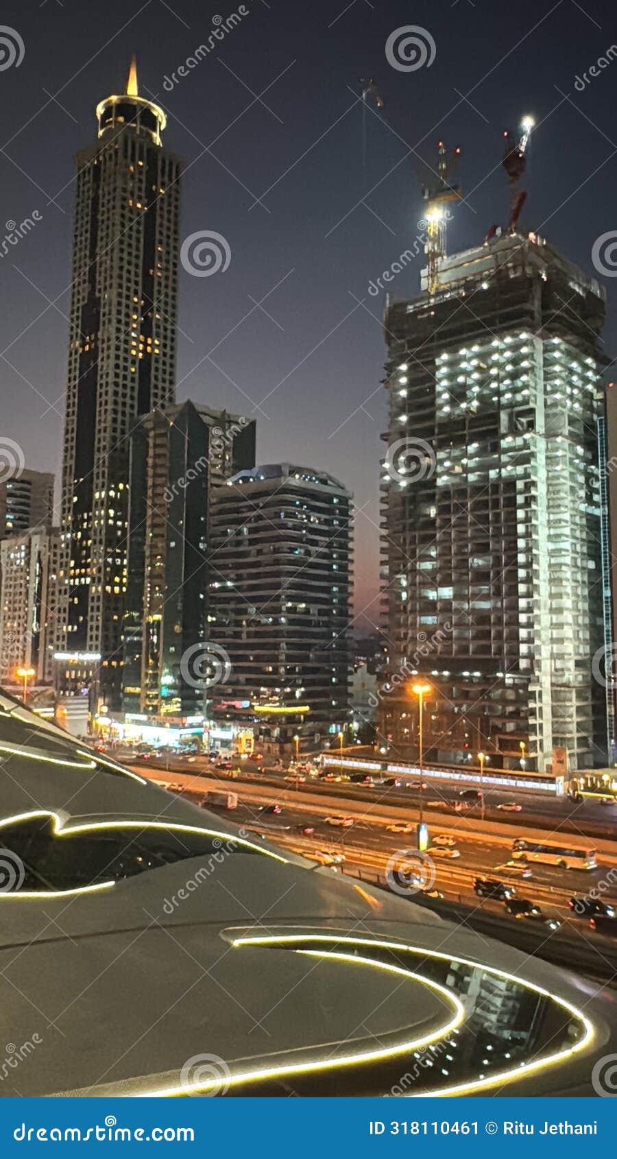 Night View of Sheikh Zayed Rd from the Museum of the Future in Dubai ...