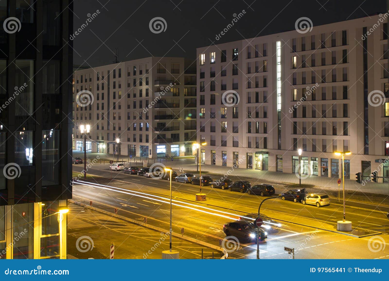 Night View of a Street and Intersection Editorial Photo - Image of ...