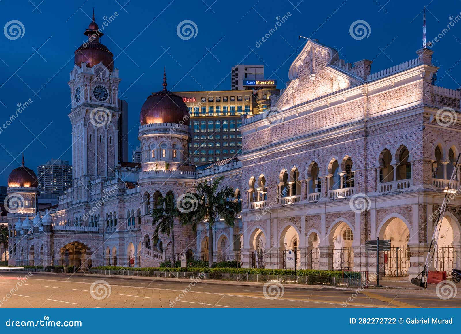 Night View of the Sultan Abdul Samad Building Editorial Photography ...