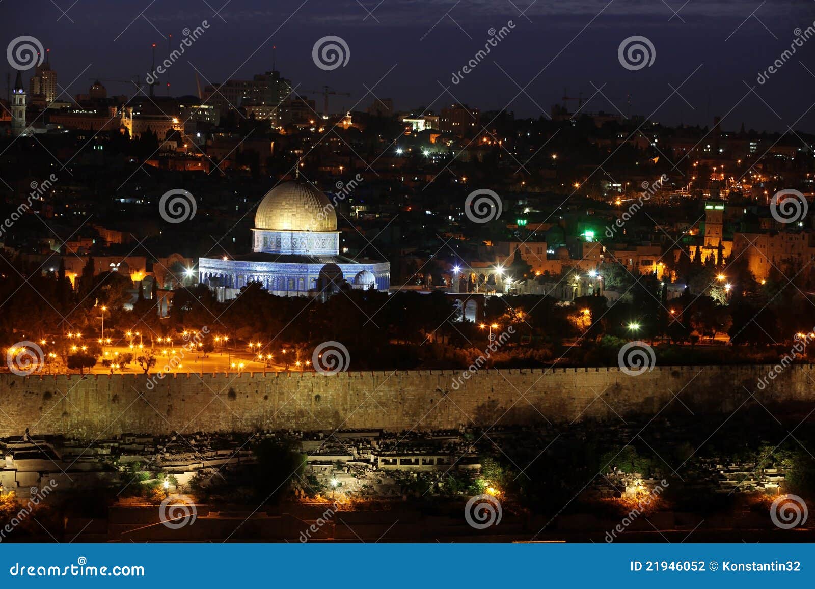 Night view of Temple Mount stock photo. Image of israel - 21946052