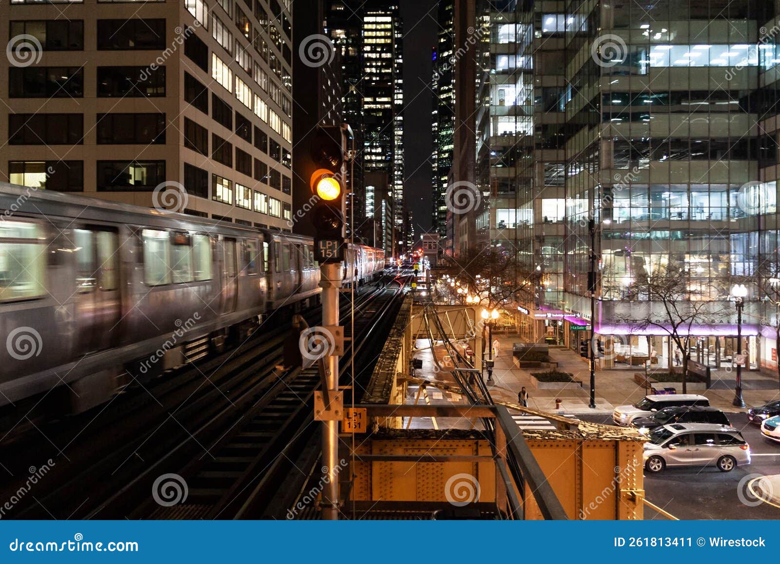 Night View of Train and Elevated Rail Line in Chicago Editorial Photo ...
