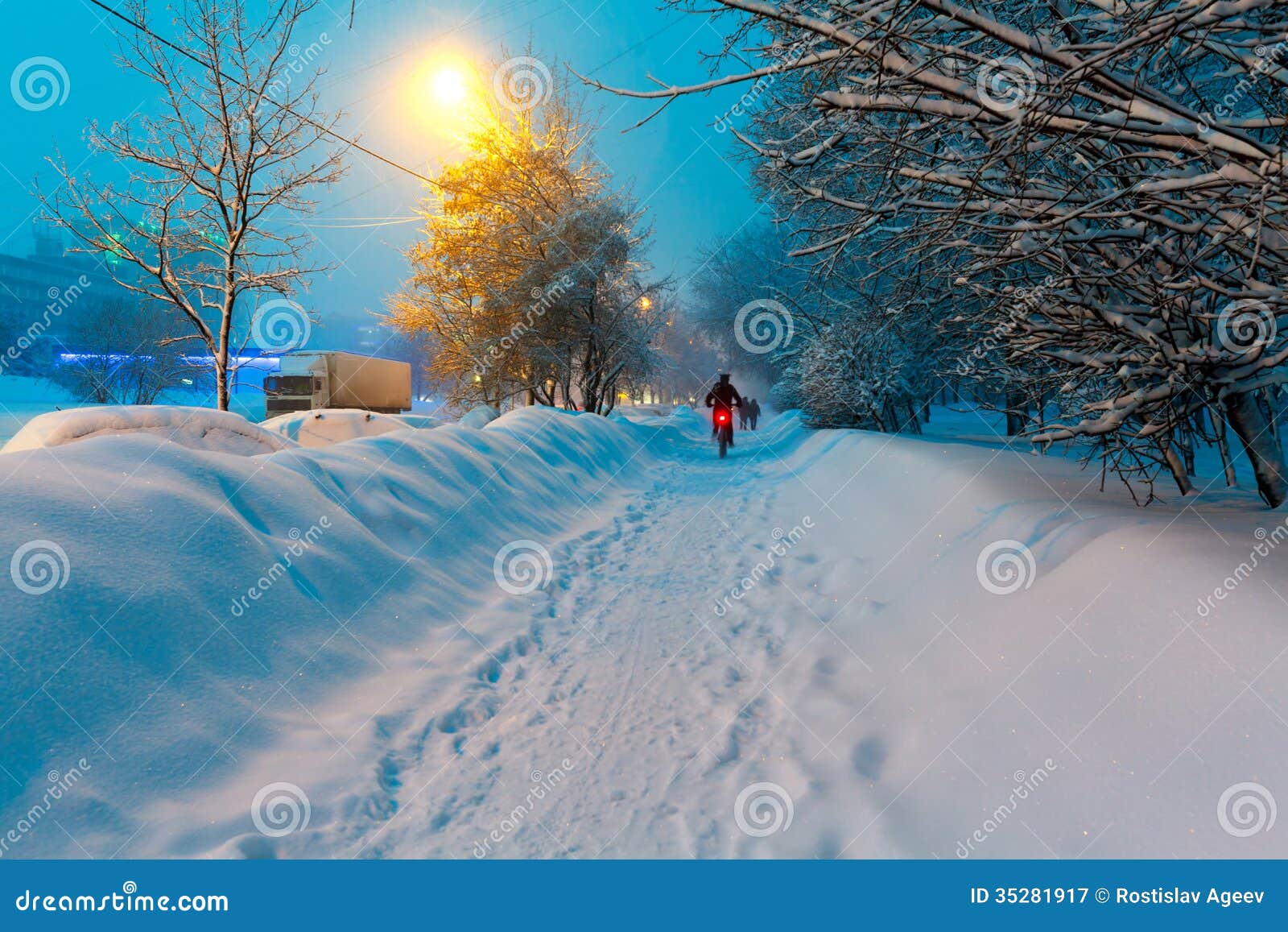 Night Winter City Scene stock image. Image of city, illuminated - 35281917