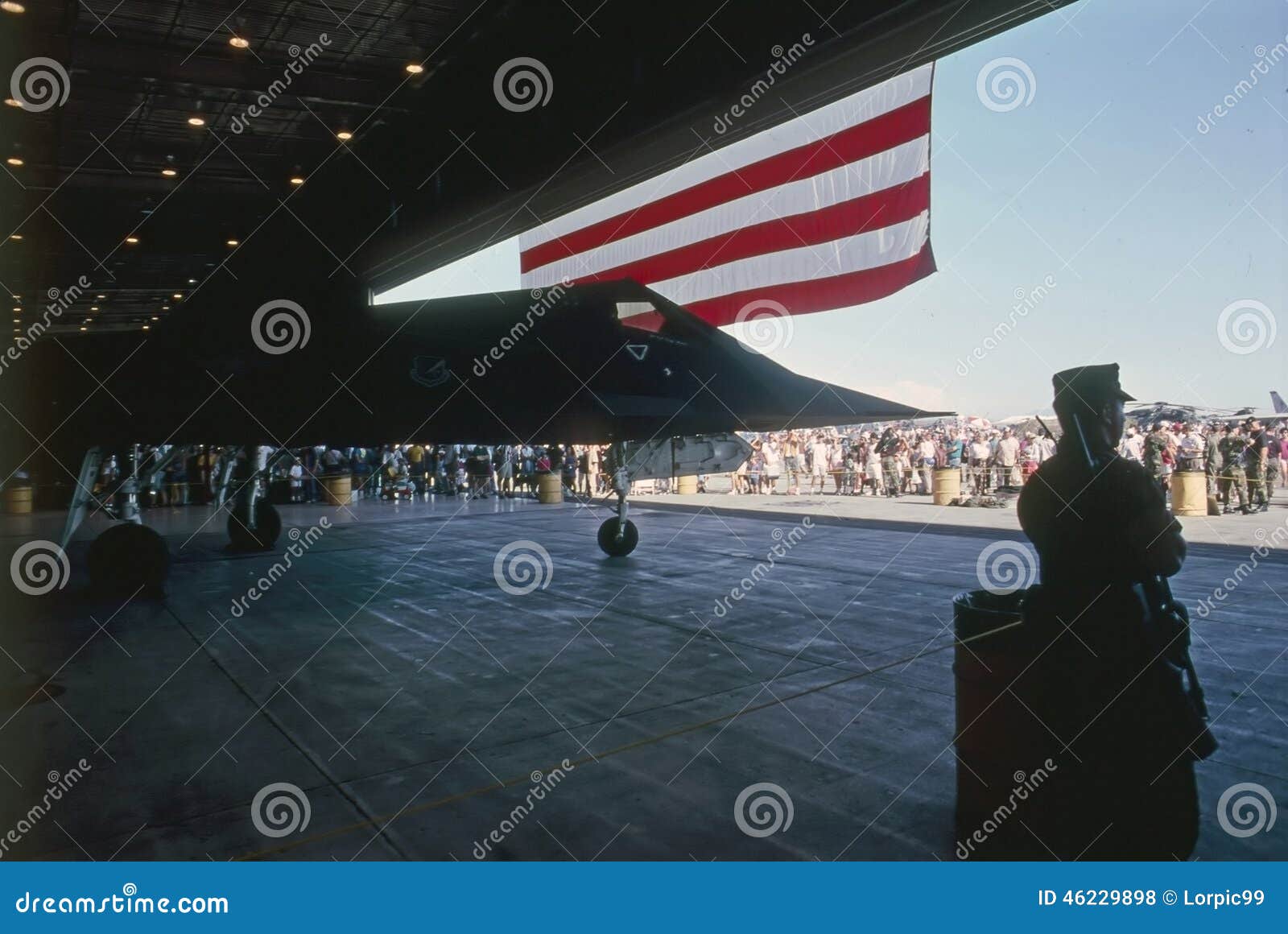 Nighthawk De Lockheed F-117 Photo stock éditorial - Image du aéroport ...
