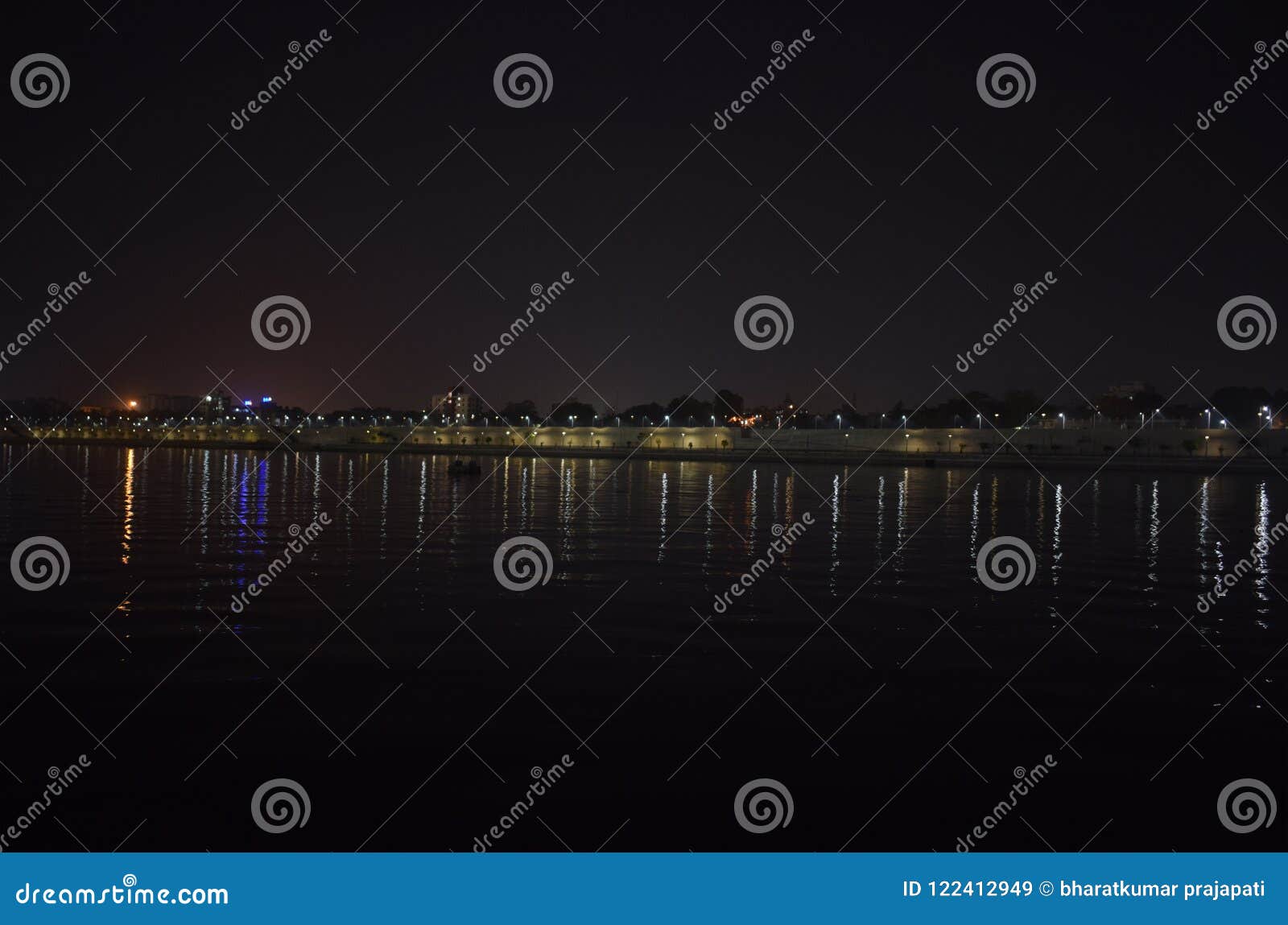 Nightlight Do Beira-rio De Sabarmati Imagem de Stock - Imagem de ...