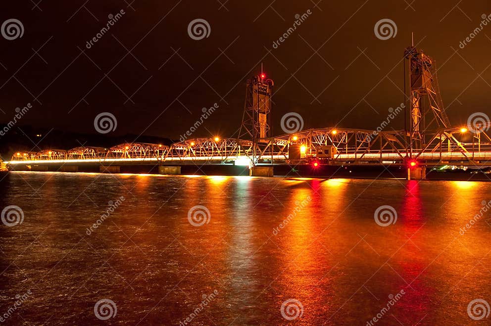 Nighttime Liftbridge stock image. Image of evening, metropolitan - 16021033
