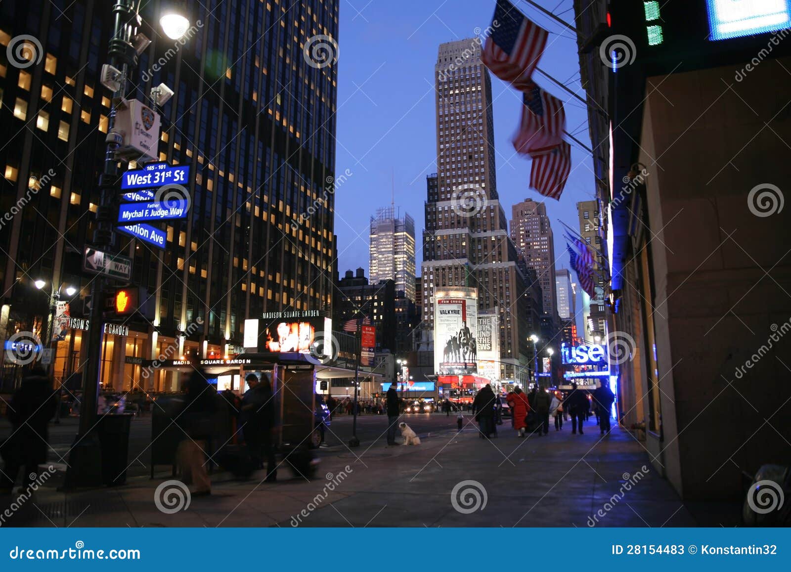 Nighttime in NY editorial stock photo. Image of garden - 28154483