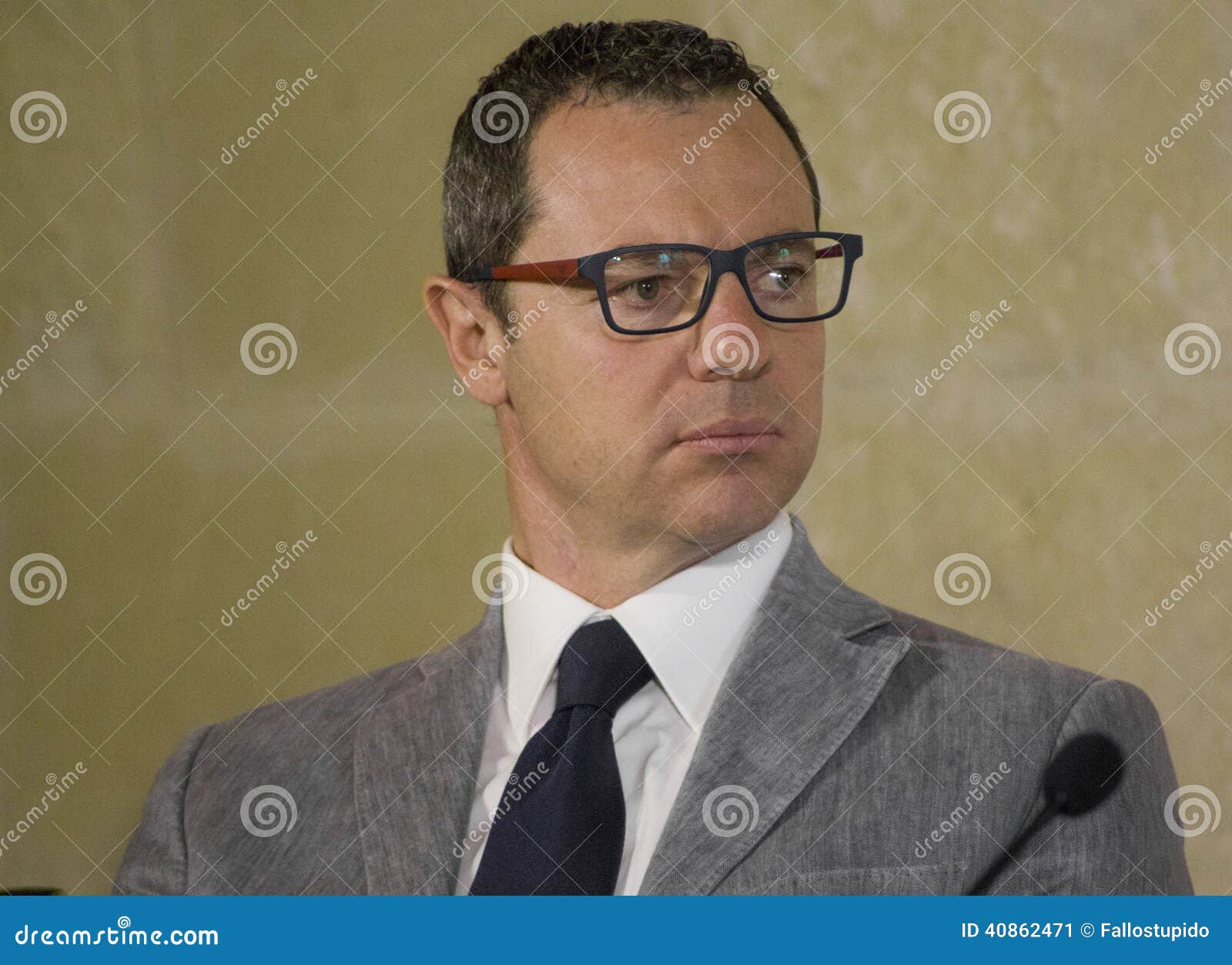 Nigrelli de Sr. Pedro foto editorial. Imagen de encargado - 40862471