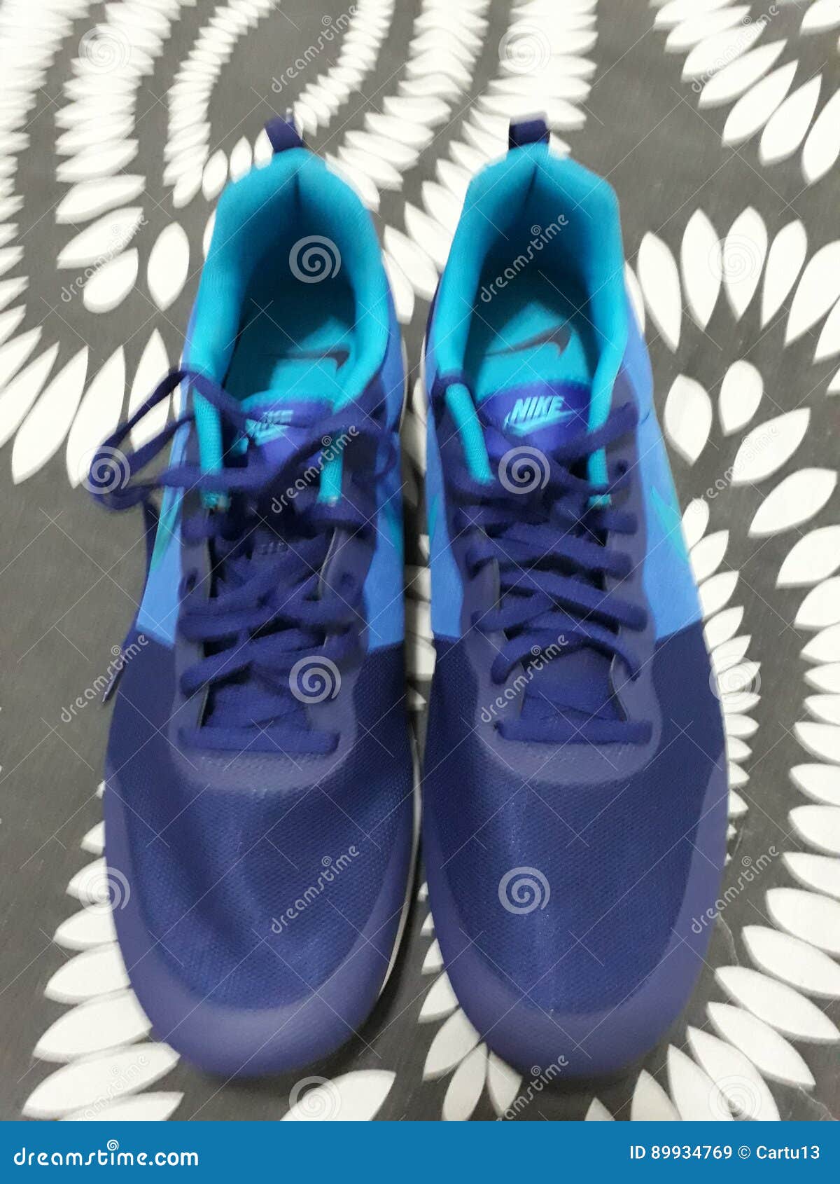 Nike tennis editorial stock image. Image of front, tennis - 89934769