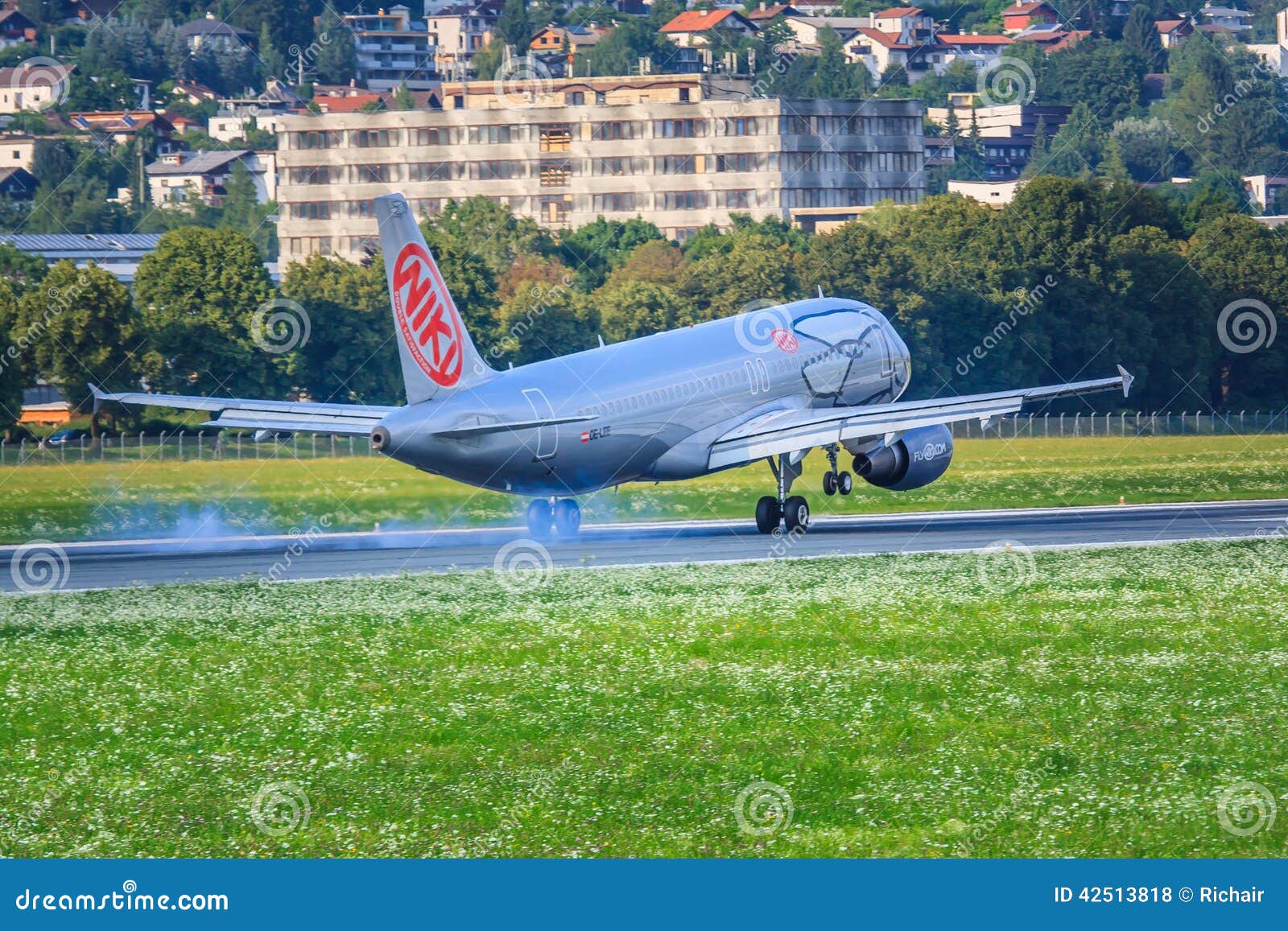Niki Airbus A320 editorial stock photo. Image of flying - 42513818 Niki Airbus A320 editorial stock photo. Image of flying - 42513818