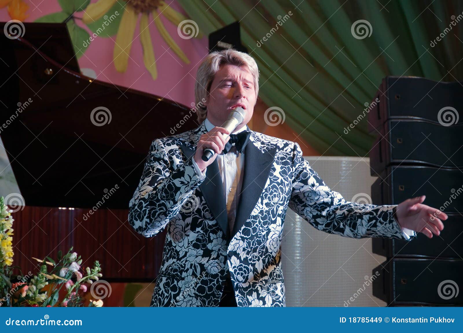 Nikolay Baskov editorial stock image. Image of popularity - 18785449