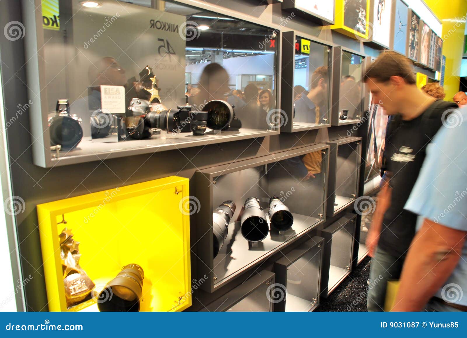 Nikon Lens Stand editorial photography. Image of camera - 9031087