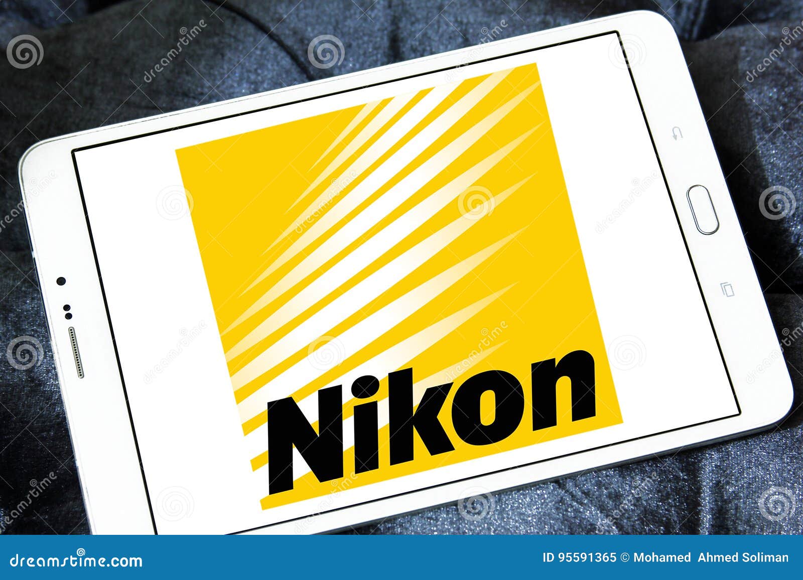 Nikon logo editorial image. Image of canon, brand, hobby - 95591365