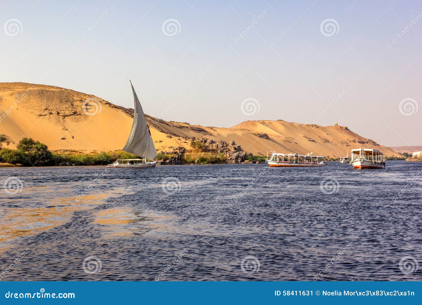 Nile boats and dune stock image. Image of ship, vegetation - 58411631
