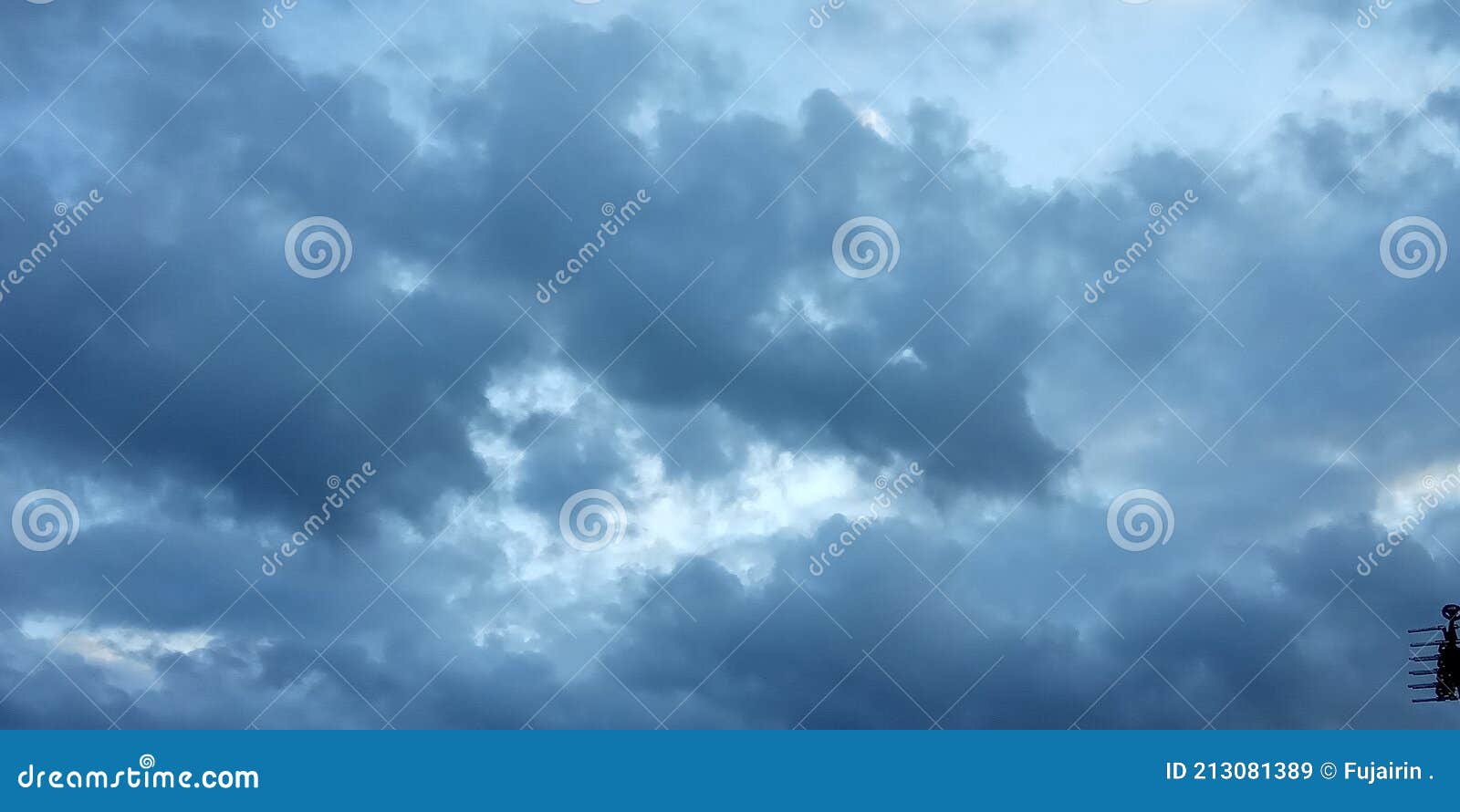 Nimbus Cloud with Grey Colour Stock Image - Image of cloud, rain: 213081389