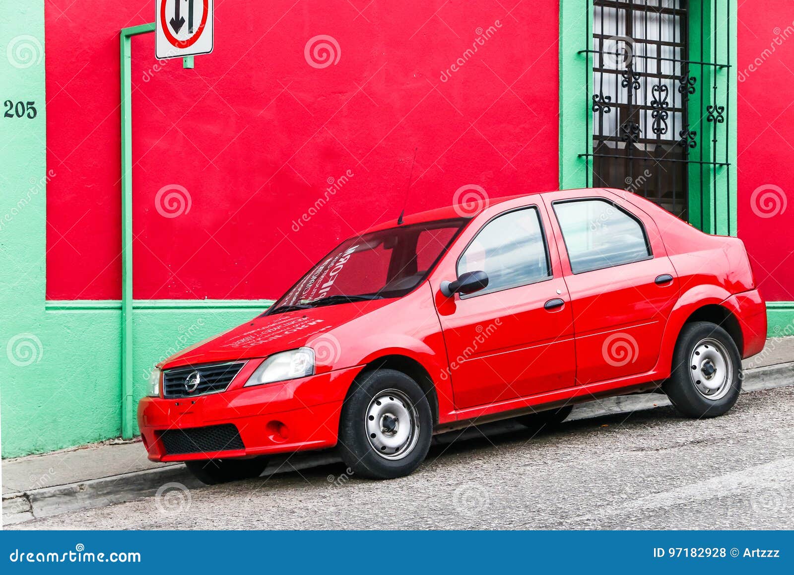 Nissan Aprio foto de archivo editorial. Imagen de barato - 97182928