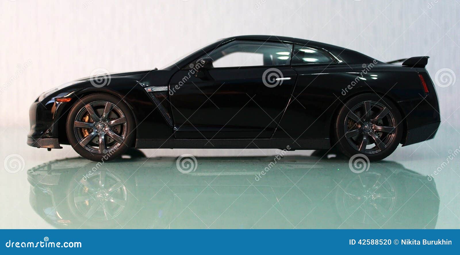 Nissan GT-R side view editorial image. Image of molding - 42588520