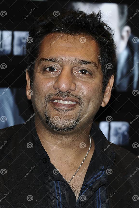 Nitin Ganatra editorial photography. Image of arriving - 21838962
