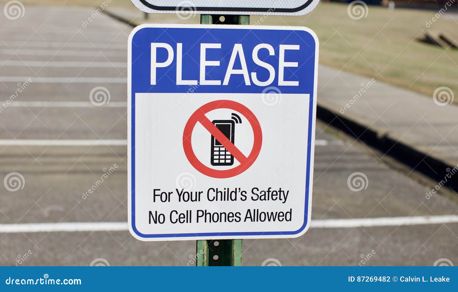 No Cell Phone Safety Sign stock photo. Image of download - 87269482