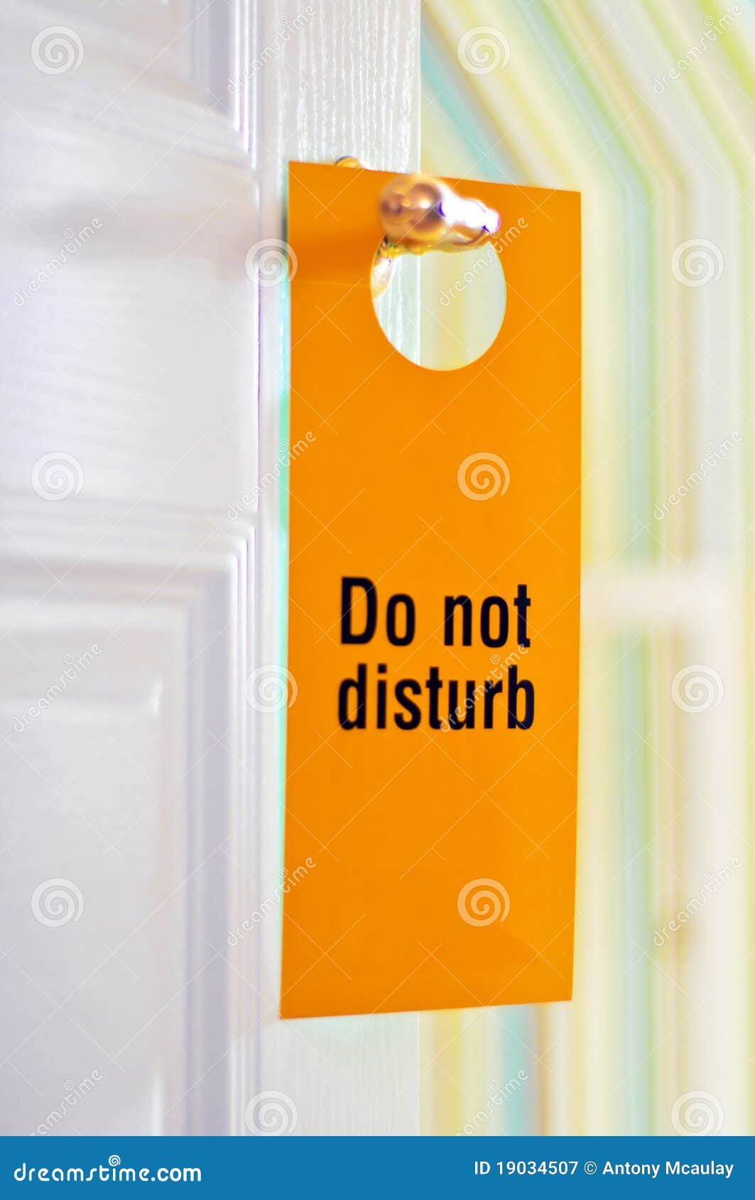 No disturbe imagen de archivo. Imagen de bloqueo, criada - 19034507
