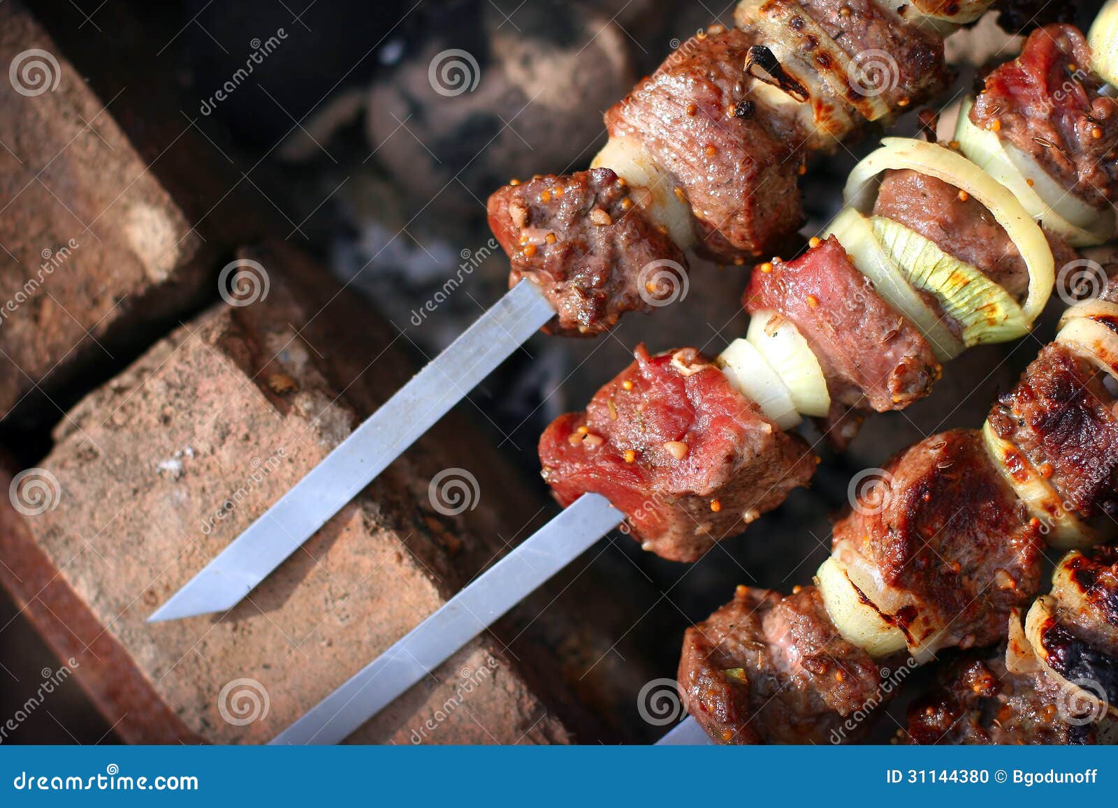 No espeto foto de stock. Imagem de assado, incêndio, lenha - 31144380