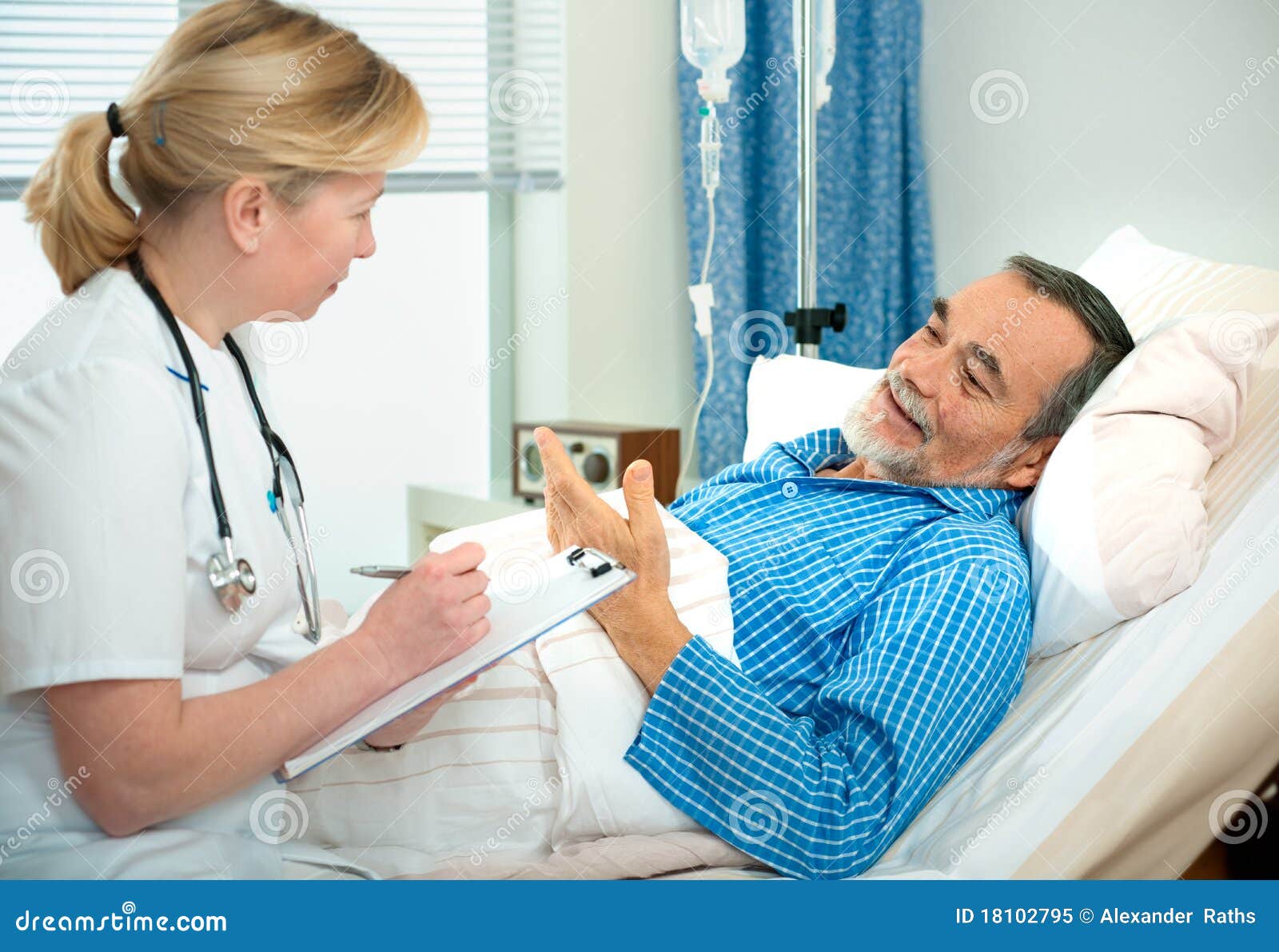 No hospital imagem de stock. Imagem de prancheta, doente - 18102795