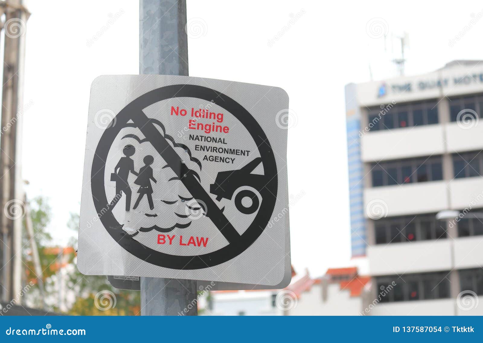 No Idling Engine Sign Singapore Editorial Stock Image - Image of idling ...