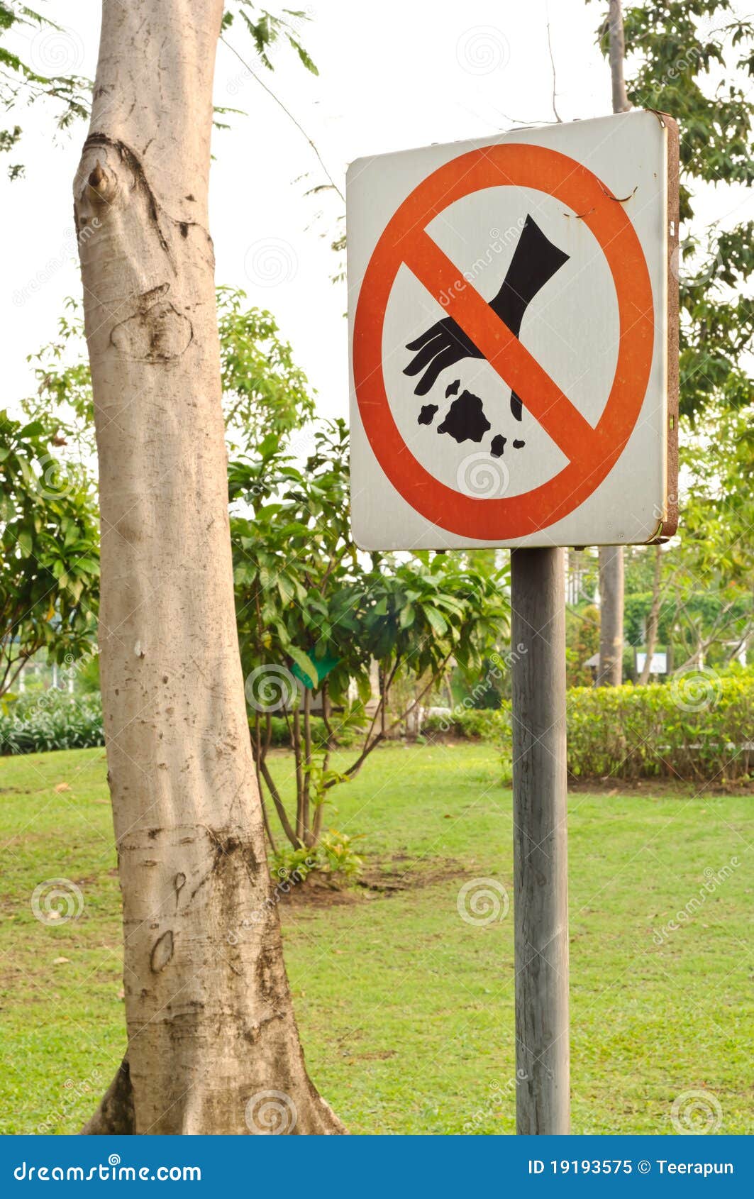 No littering sign stock image. Image of prohibit, park - 19193575