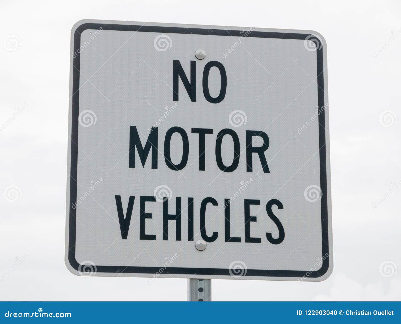 No Motor Vehicle Sign in Park Stock Photo - Image of nocarssign ...