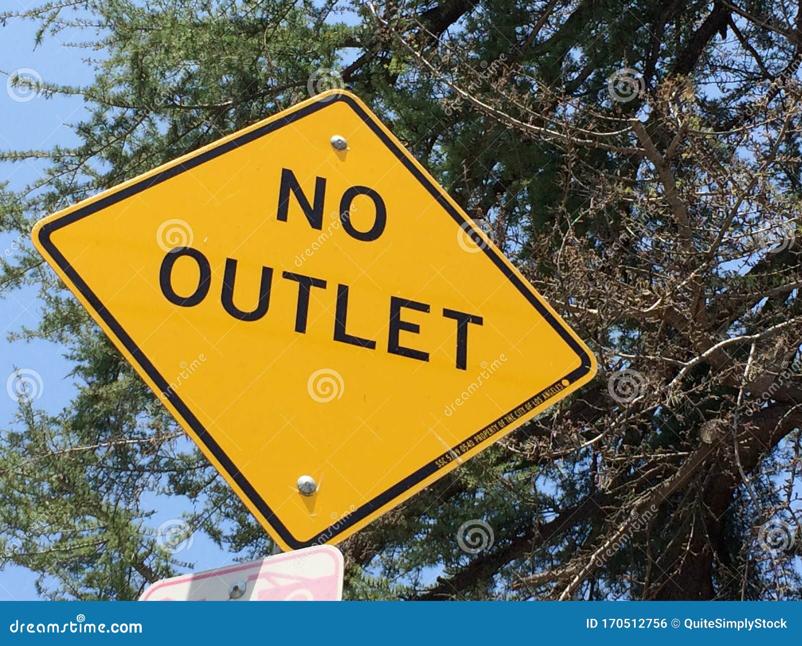 No outlet sign stock photo. Image of traffic, green - 170512756