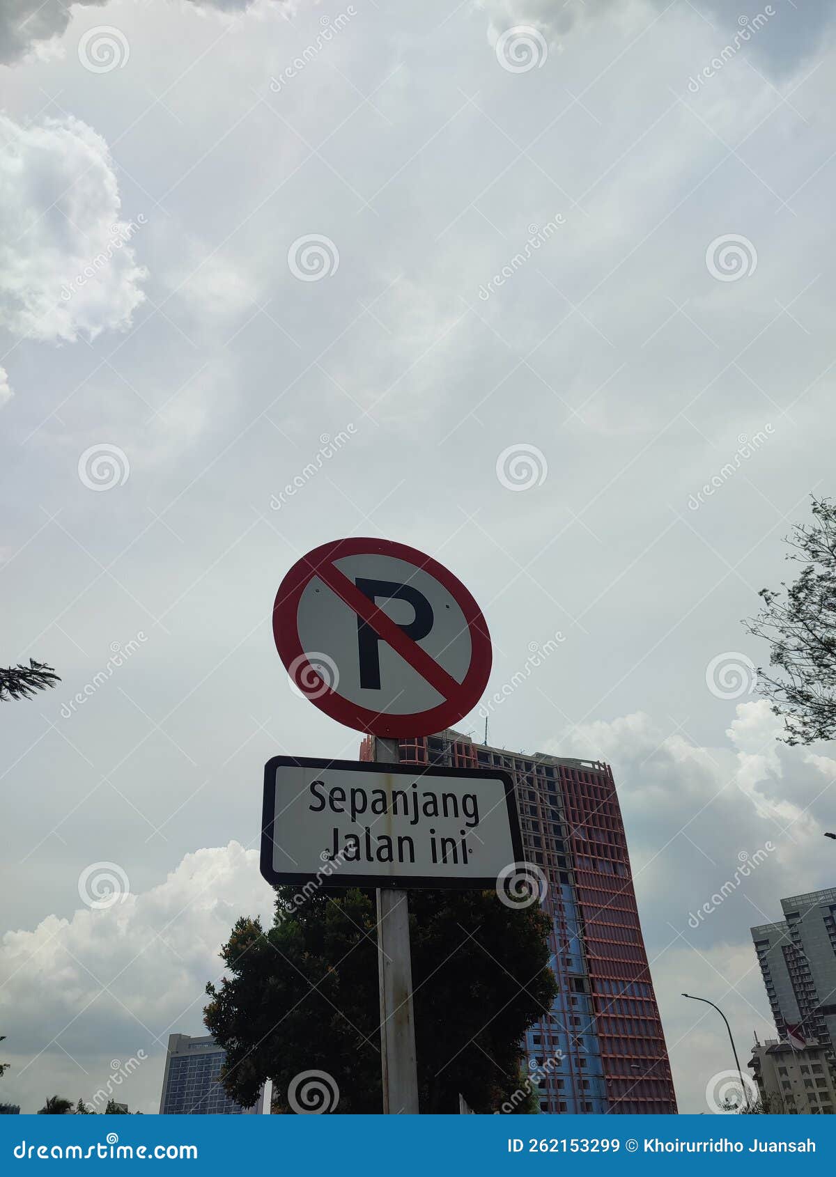 No Parking Sign Indonesia stock image. Image of parking - 262153299