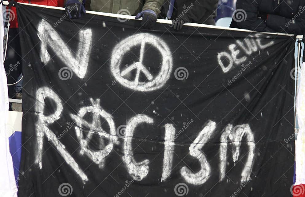 *No Racism* banner editorial photography. Image of crowd - 18531127