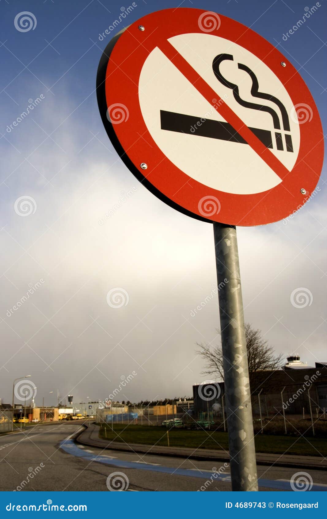 No smoking area stock image. Image of signposting, lifestyles - 4689743