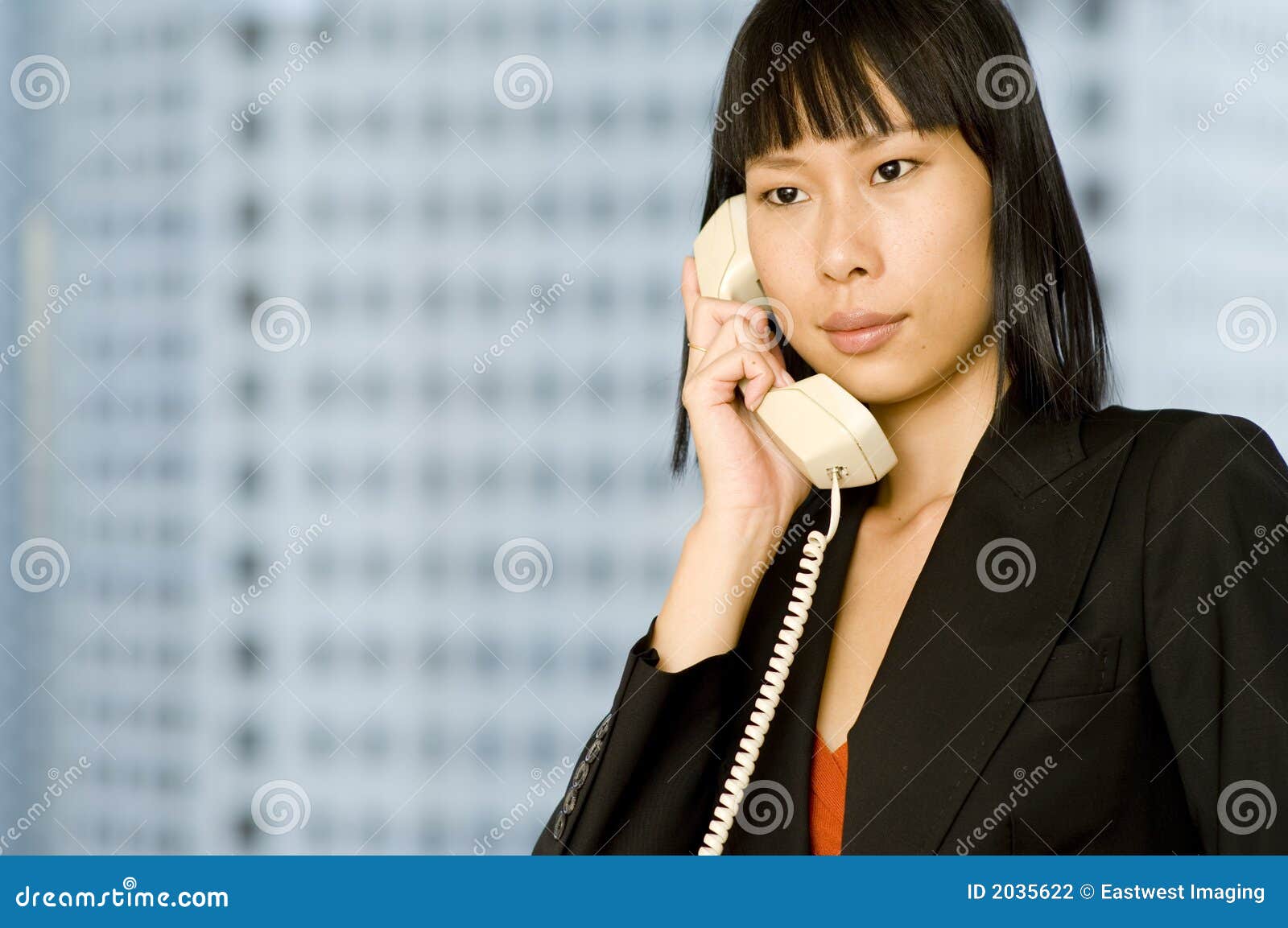 No telefone foto de stock. Imagem de retrato, preto, atrativo - 2035622