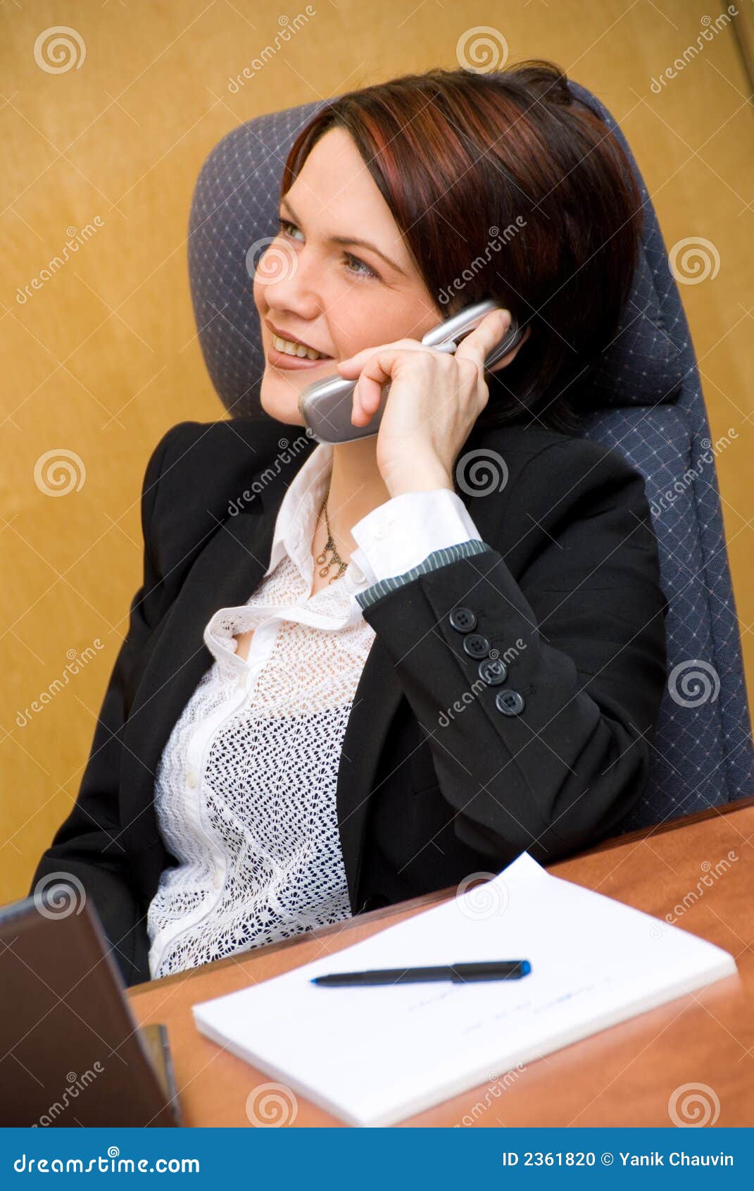 No telefone foto de stock. Imagem de papel, diretor, tabela - 2361820