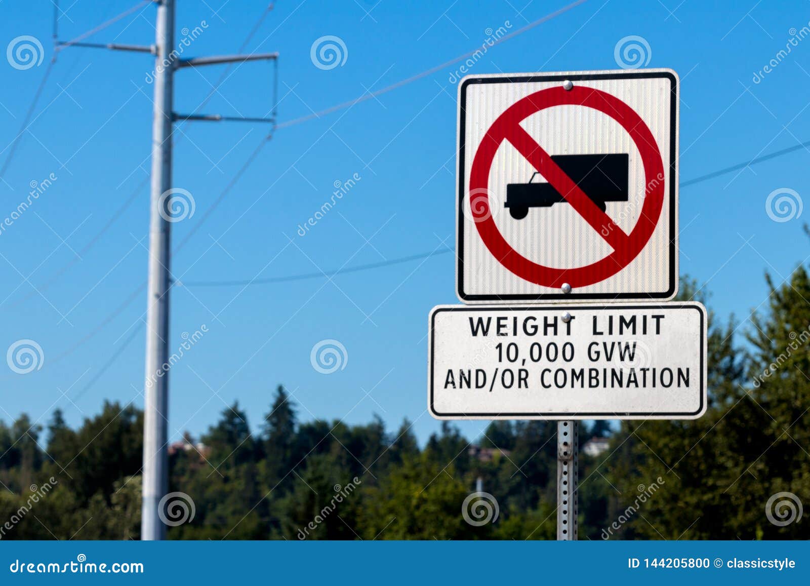 No Trucks Sign Weight Limit 10,000 Gvw Sign Stock Photo - Image of ...