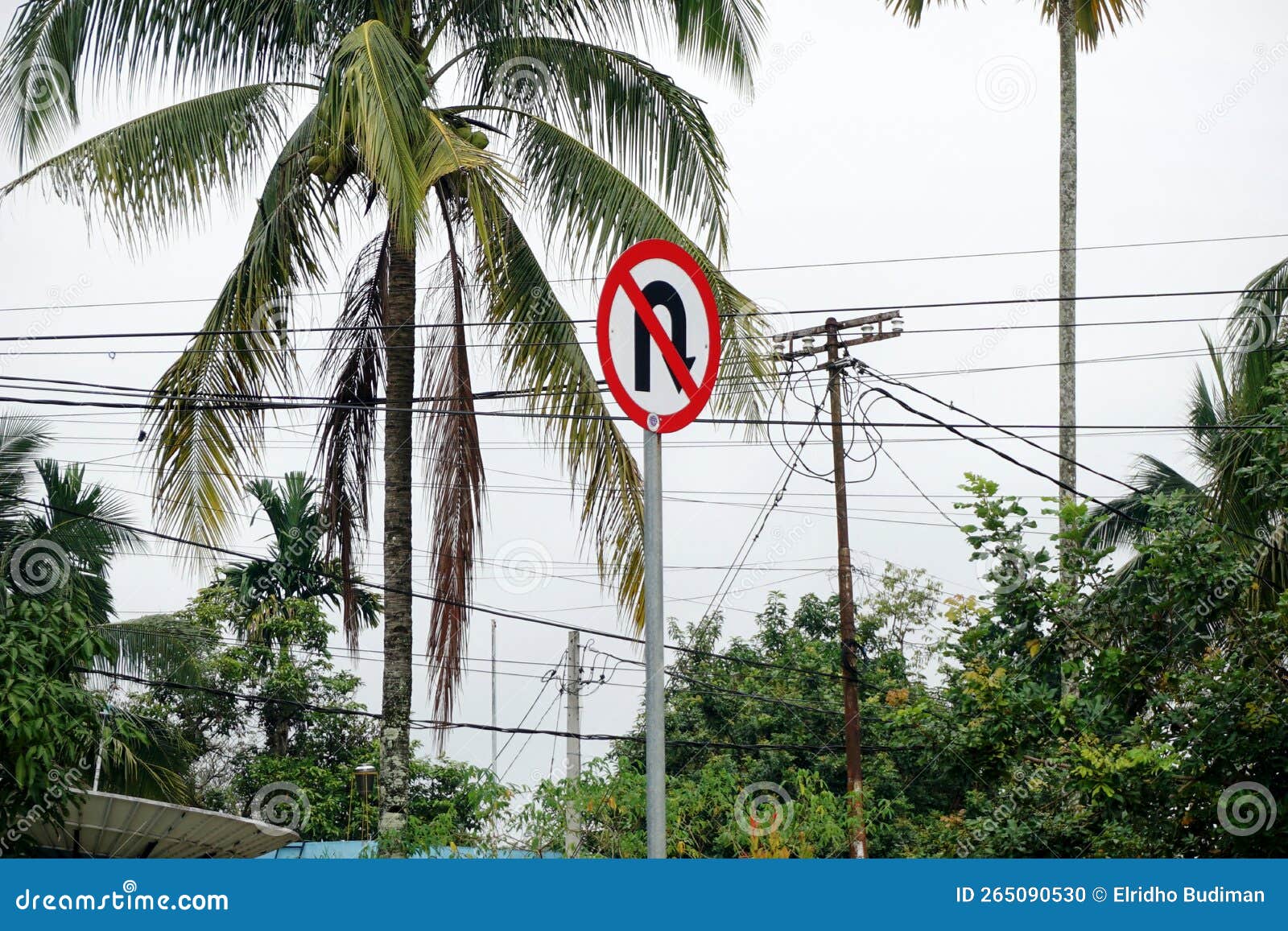 No turning back sign stock photo. Image of lighting - 265090530