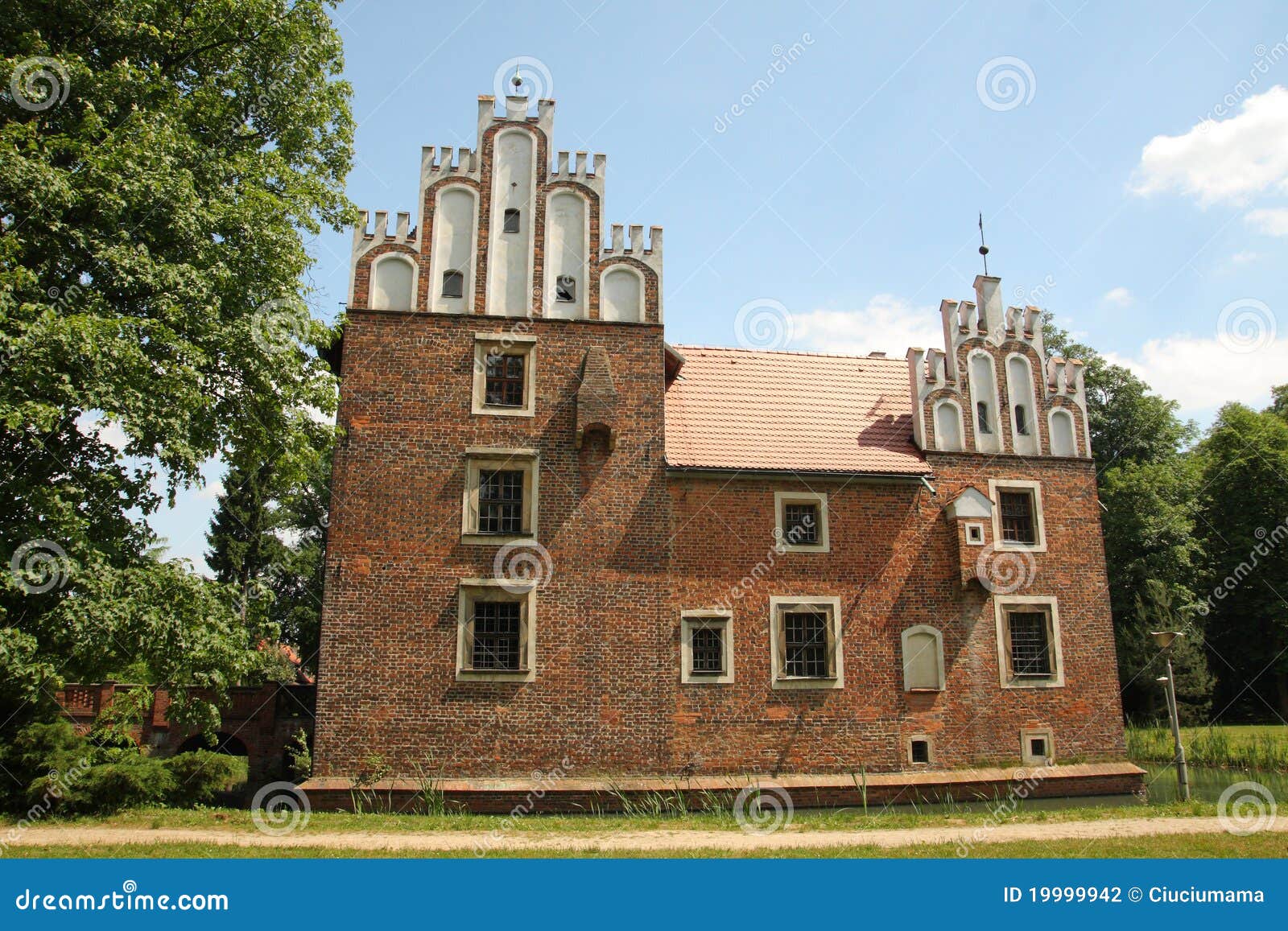 Noble house stock photo. Image of latrine, mirror, castle - 19999942