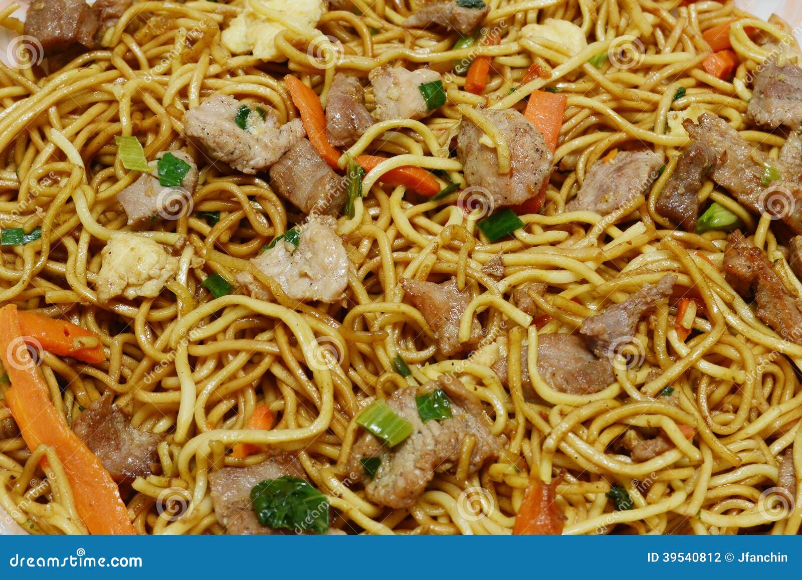 Noddle fotografia stock. Immagine di dieta, menù, piatto - 39540812